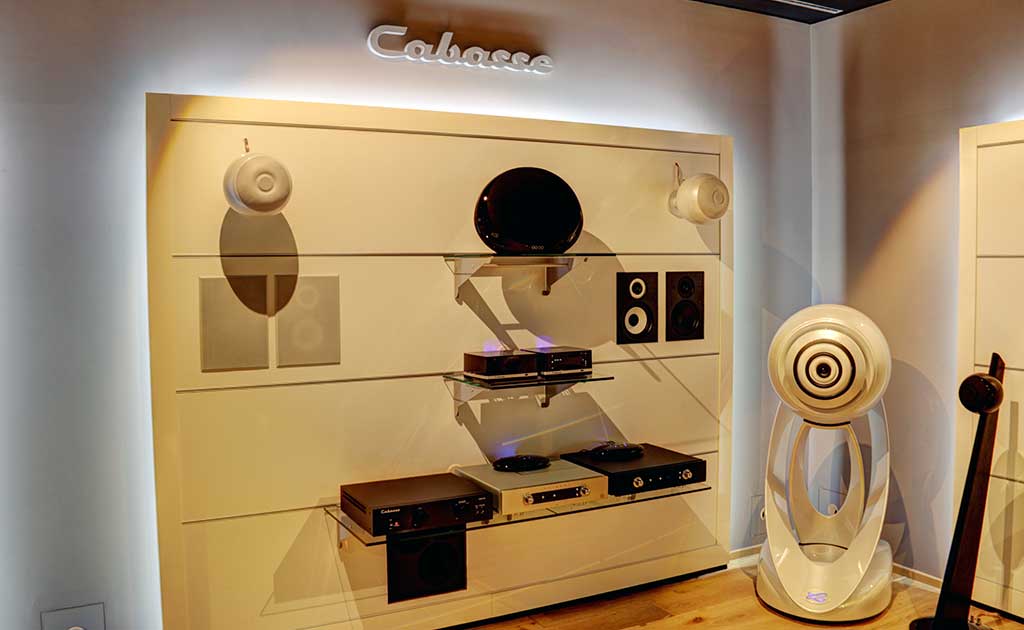 Cabasse Acoustic Center Praha - Hi-Fi Voice - recenze audio-video ...
