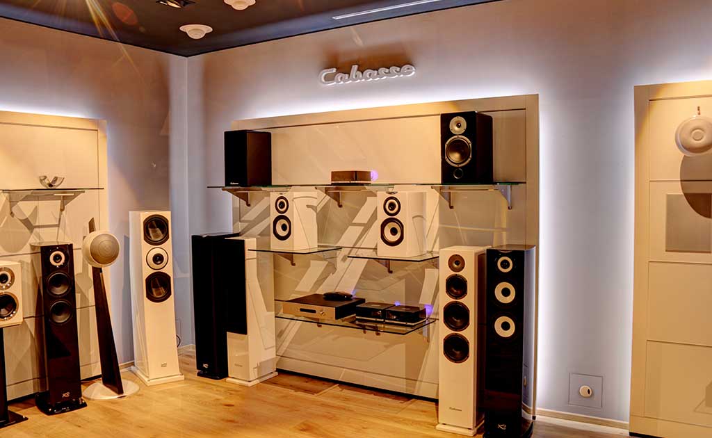 Cabasse Acoustic Center Praha - Hi-Fi Voice - recenze audio-video ...