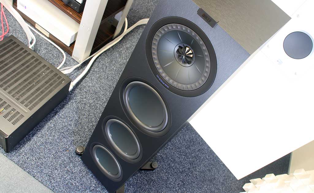 KEF Q950 - Hi-Fi Voice - recenze audio-video techniky a chytrého bydlení