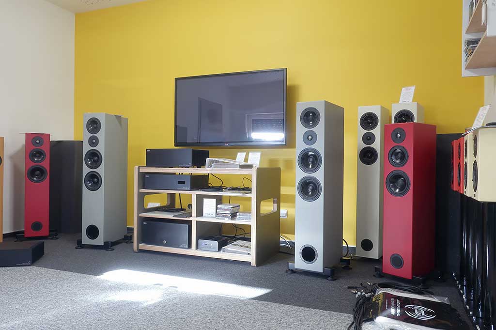 RIHA B100 - Hi-Fi Voice - recenze audio-video techniky a chytrého bydlení